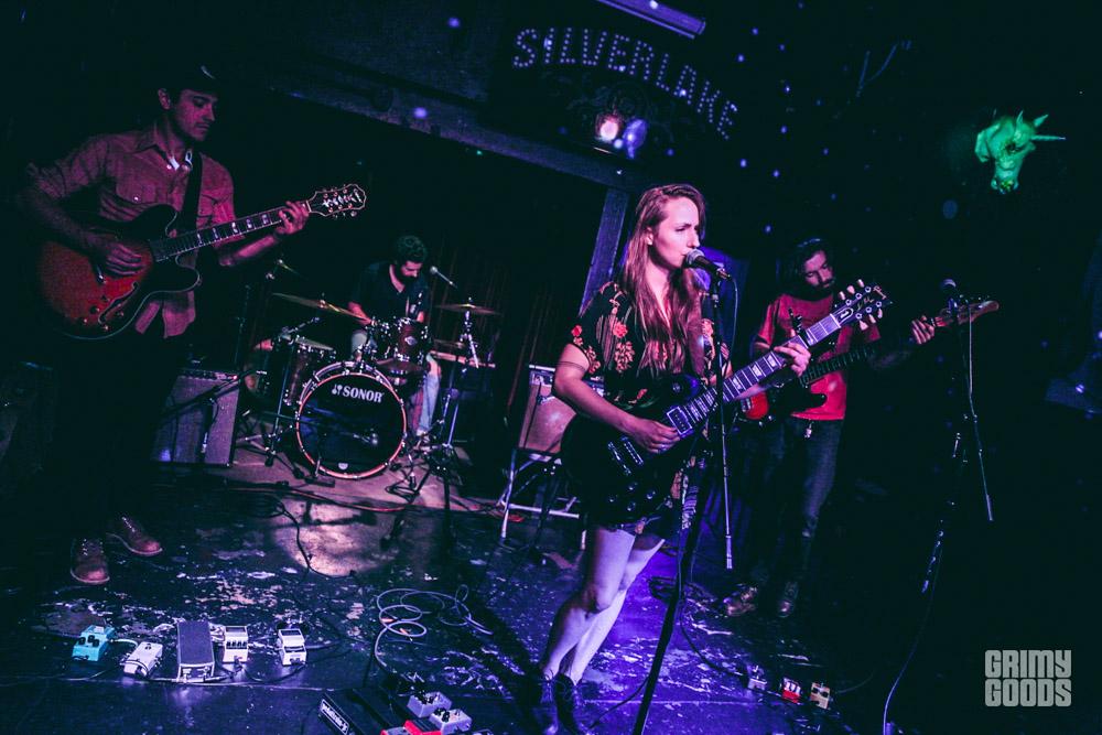 Ezza Rose Enchants Silverlake Lounge with Extraordinary Show