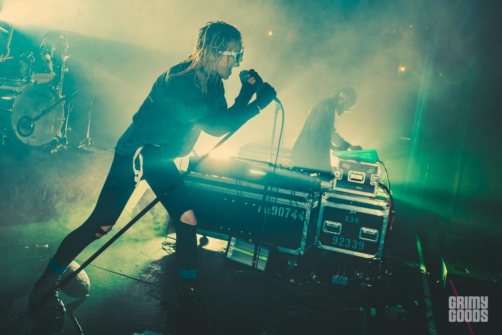 Crystal Castles smolder at Fonda Theatre, new vocalist Edith Frances ...