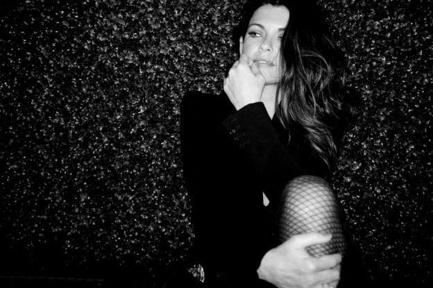 Single Premiere: Erin McCarley drops riveting single "Die Die Die ...