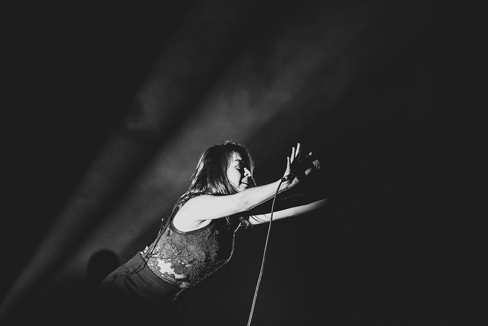 Mitski evolves beautifully to the big stage at Wiltern, Los Angeles ...