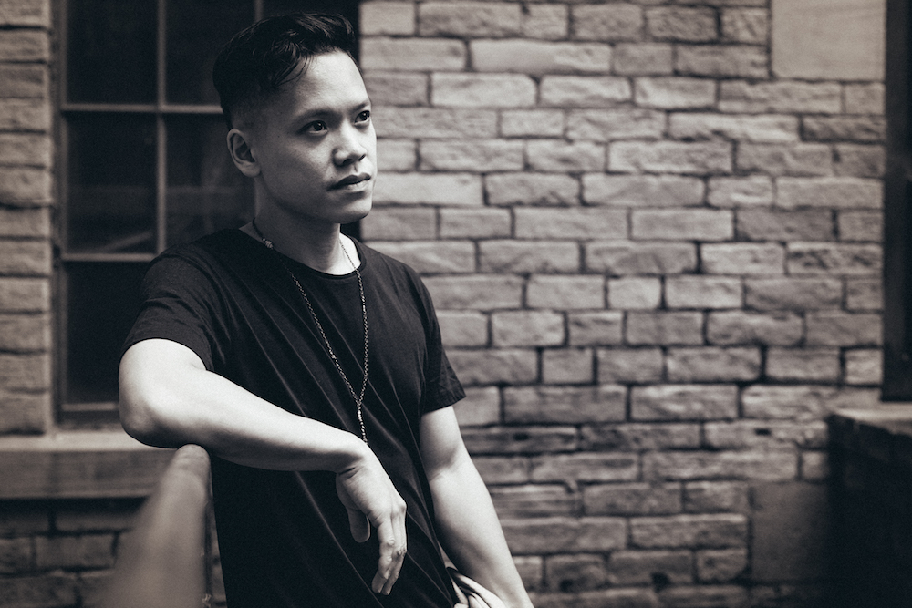 Premiere: Beware "Thieves" of SAÍGO's Moody New Single