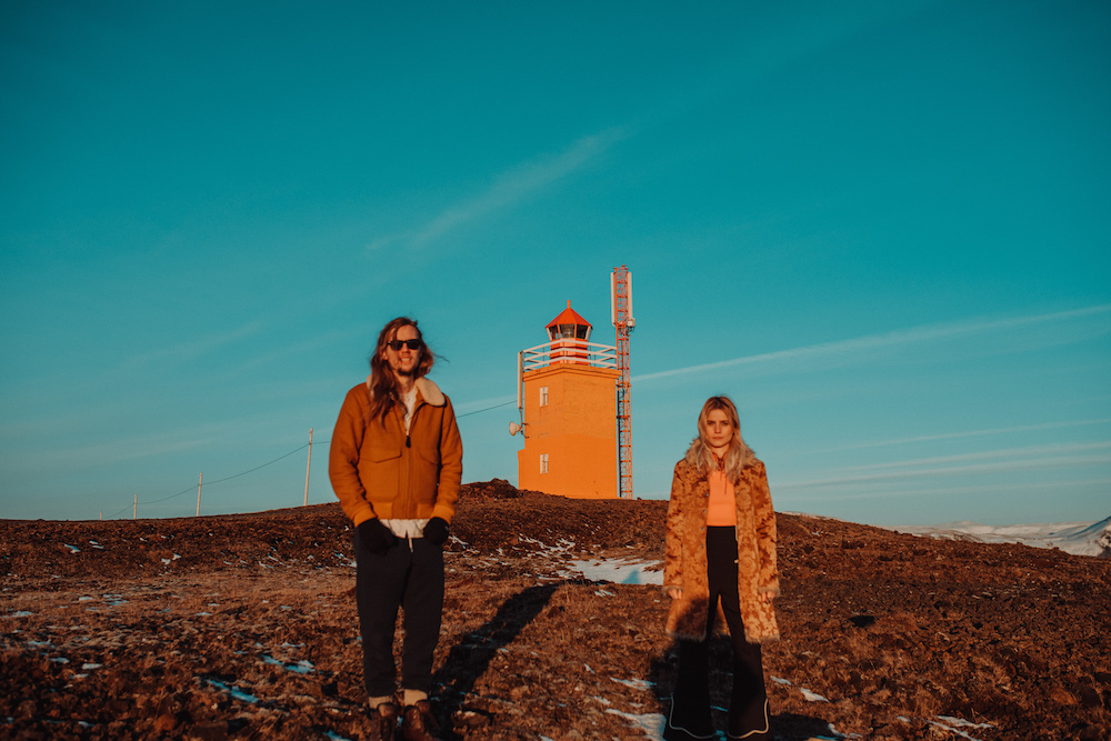 Premiere: Reykjavik's Pale Moon Endure a Sunny "Exile" - Grimy Goods