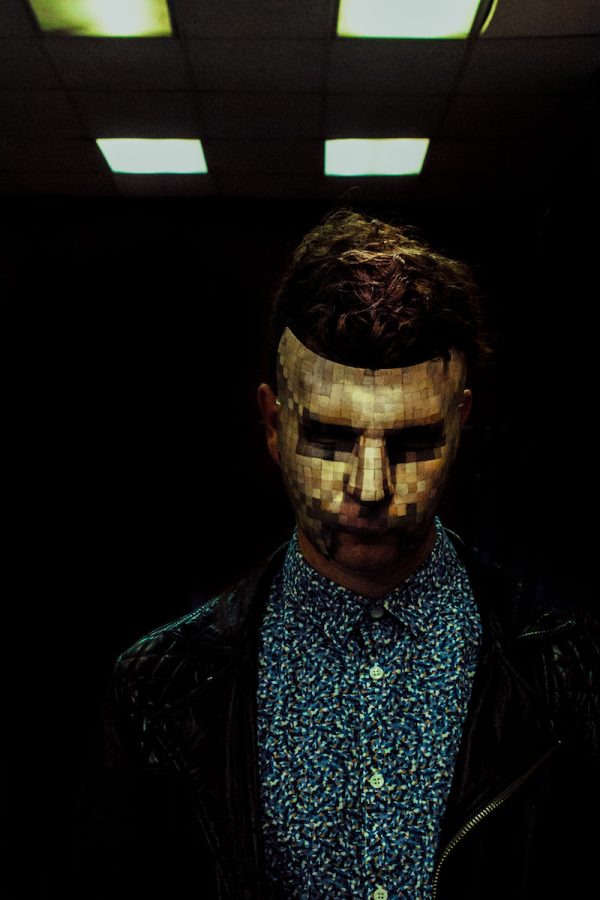 Premiere: Mystery Artist Sloane Debuts Single "Old Hands New Face ...