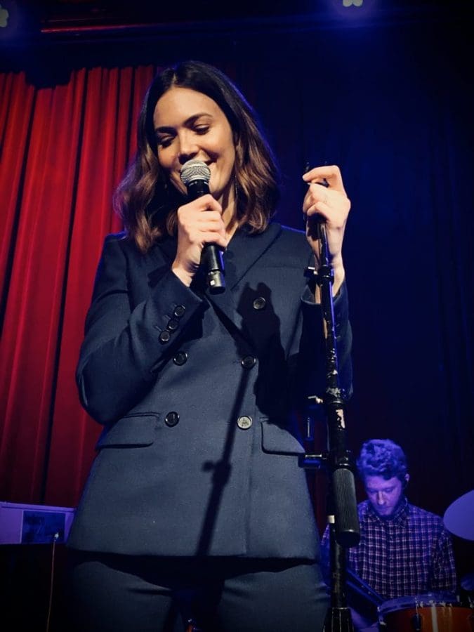 Mandy Moore returns to the stage with a nostalgic, charming performance ...