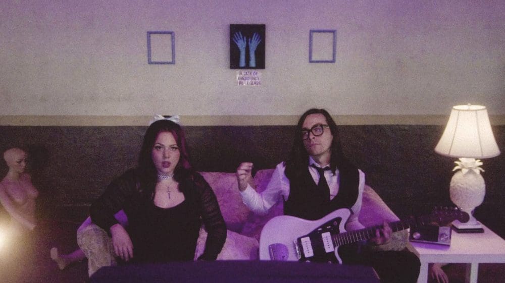 Dolly Dagger shares debut single/video for instantly classic grunge ...