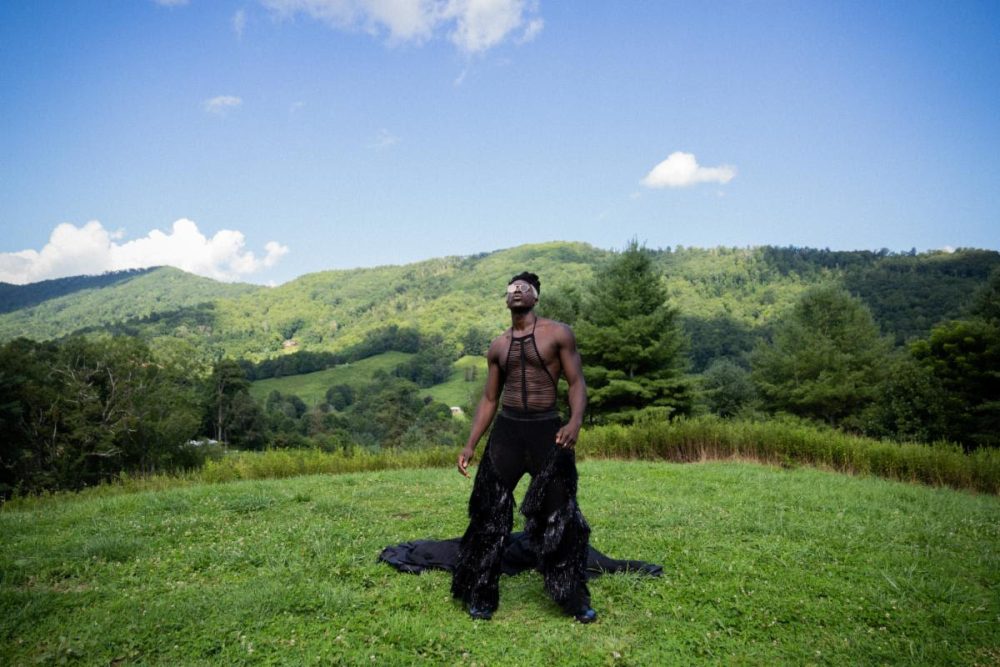 Moses Sumney announces album "Live From Blackalachia" with new single ...