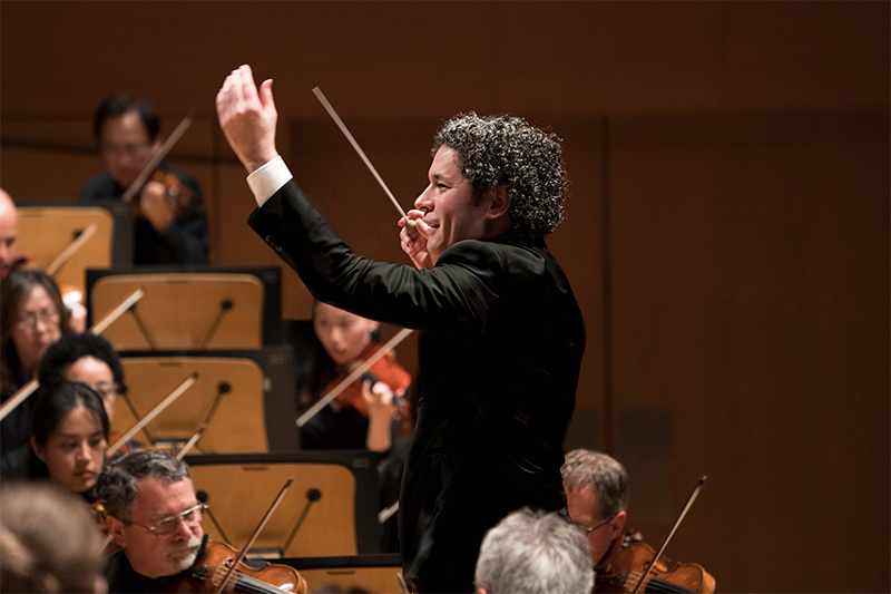 LA Phil Presents 'Canto en resistencia' at Walt Disney Concert Hall - a ...