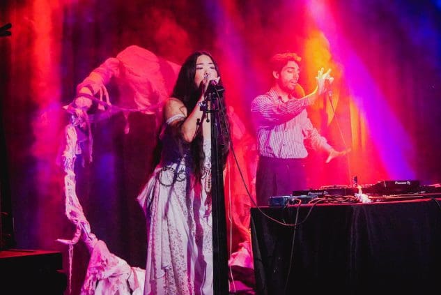 Glitch Princess, Yeule packed The Echo in Los Angeles with ...
