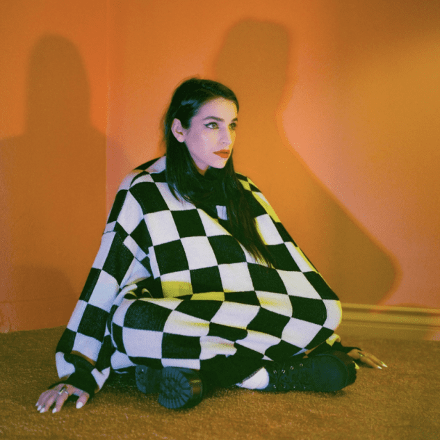 Annabel Lee shows her wild side on new single and video "Alas, I'm A ...