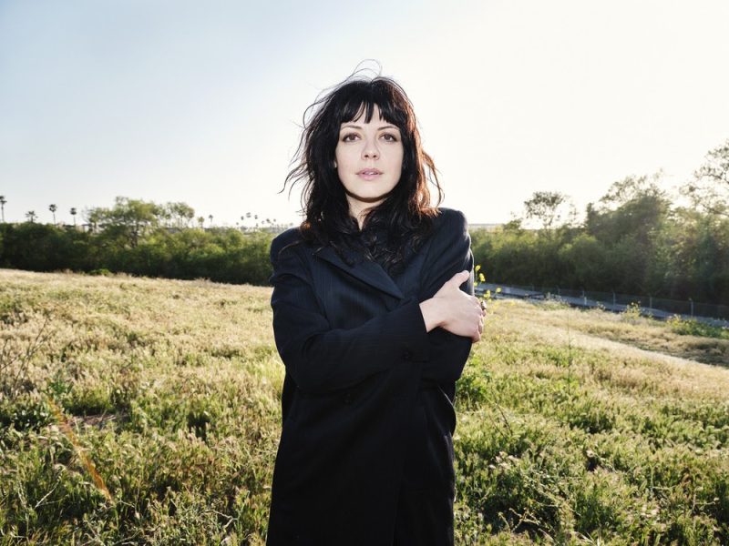Julia, Julia shares new single/video "No Hard Feelings" - shares ...