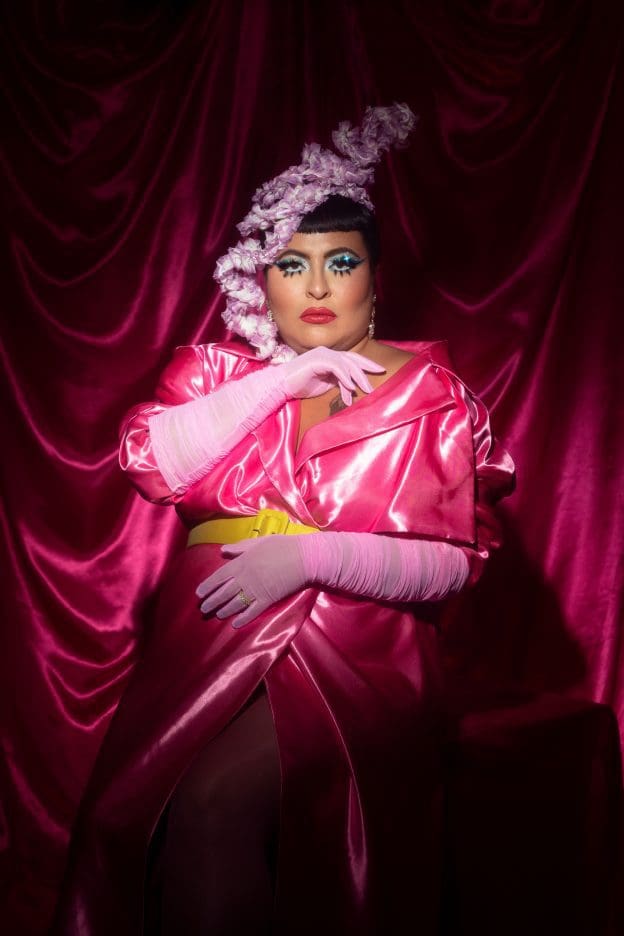 Stream San Cha's Dreamy New Single "Enfrente de ti" - "Processions II ...