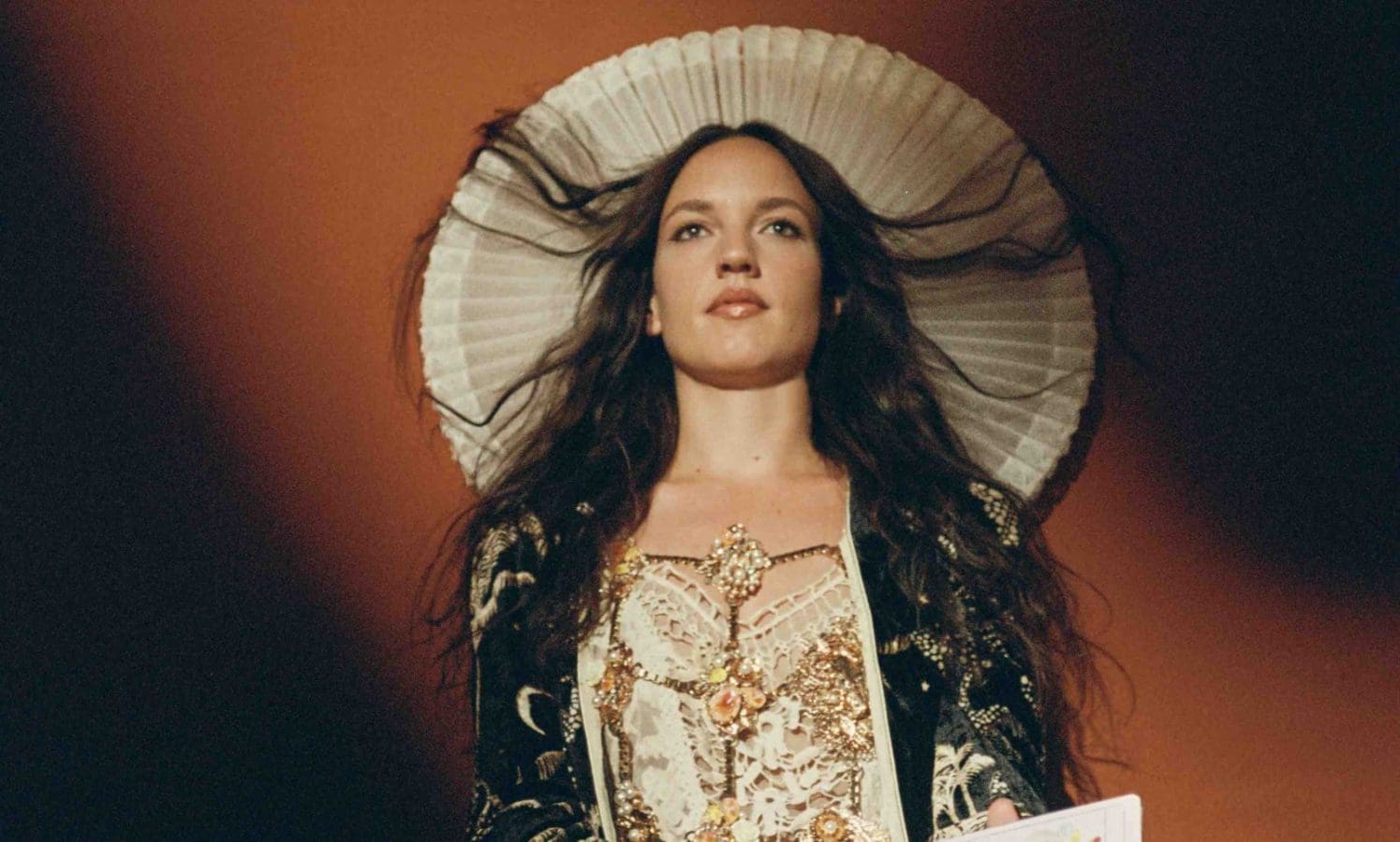 Artists You Should Know: JAIN Makes Pop Music Look Like Magic on New ...