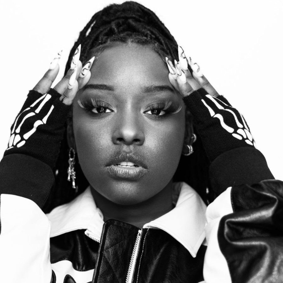 J Noa Tackles Her Generation's Mental Health Crisis on New Meditative ...