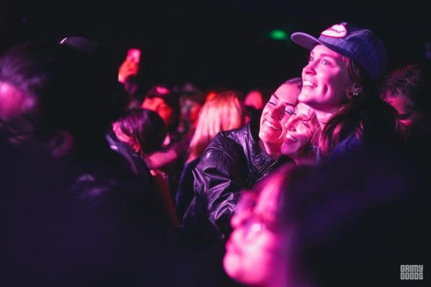 Photos & Review: The UK's Freak Slug casts her spell at the Lodge Room ...